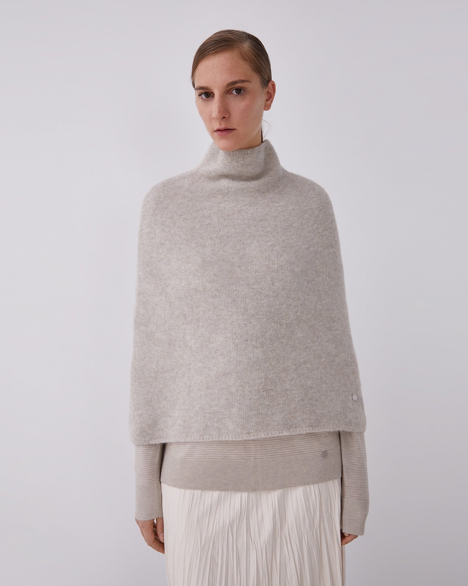 Ice Alpaca Knitted Capelin – Love Persimmon