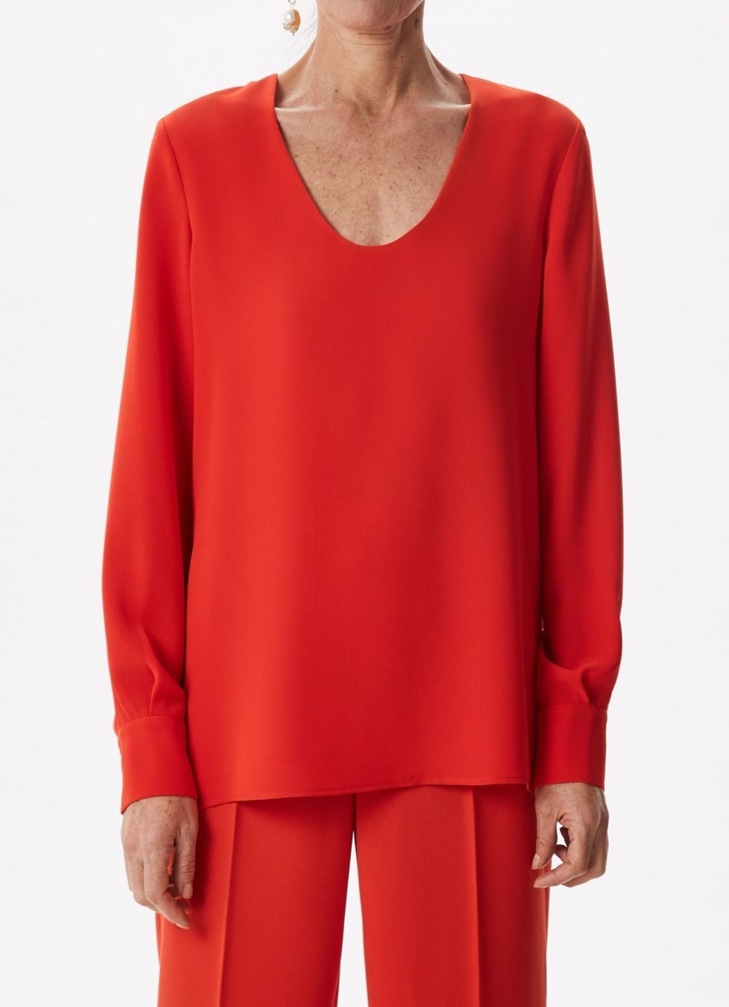 Red Round Collar Blouse With Buttoned Cuffs – Love Persimmon